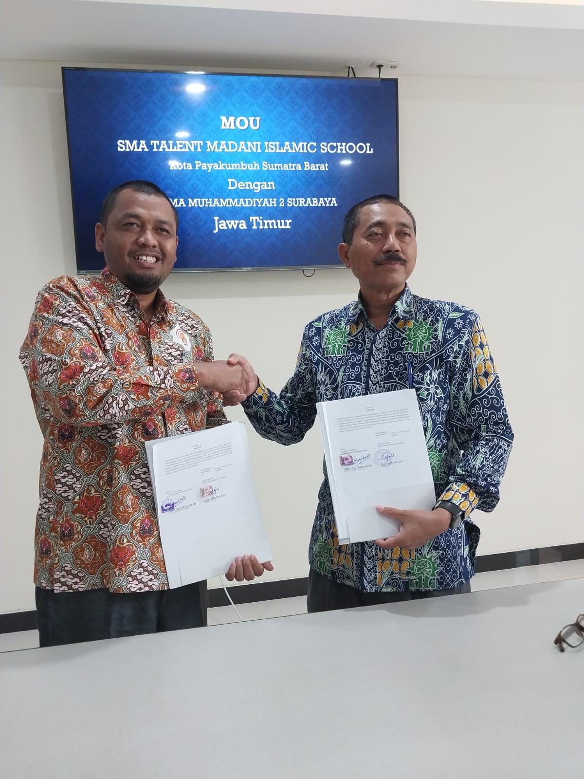 Sma Talent Madani Tandatangani Mou Dengan Smamda Surabaya Perguruan Islam Madani